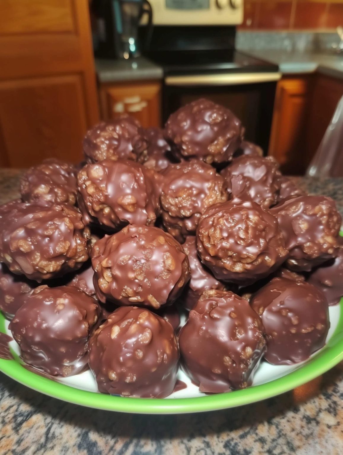 Decadent Nutty Chocolate Fudge Bites – Cook For You