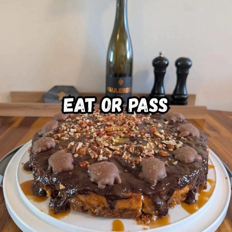 Loaded Chocolate Turtle Cheesecake – Cook For You